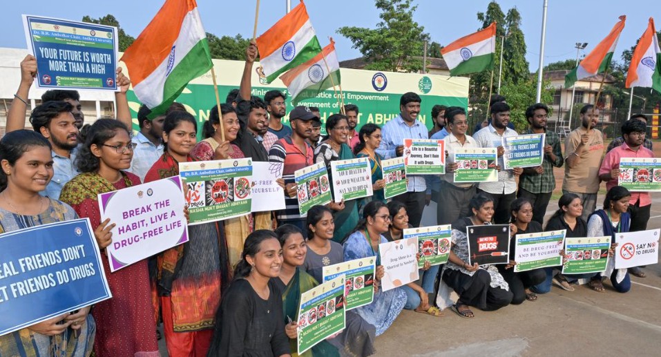 Students Pledge for drug-free future under ‘War Against Drugs' drive ...