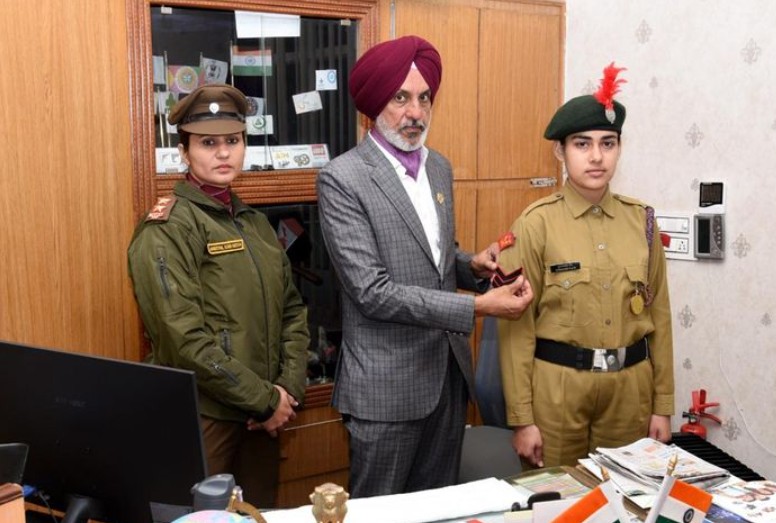 Major Ajaib Singh School, Jeonwala, celebrates stellar performance ...